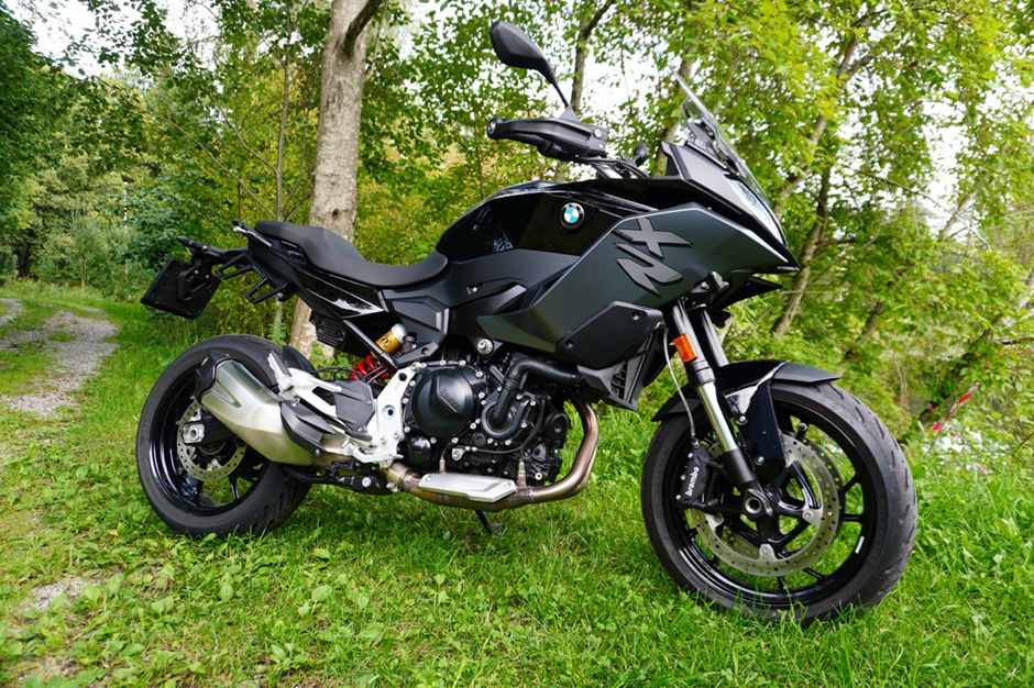 Test av BMW F 900 XR: Frekk, potent og utrolig festlig - MCO ...